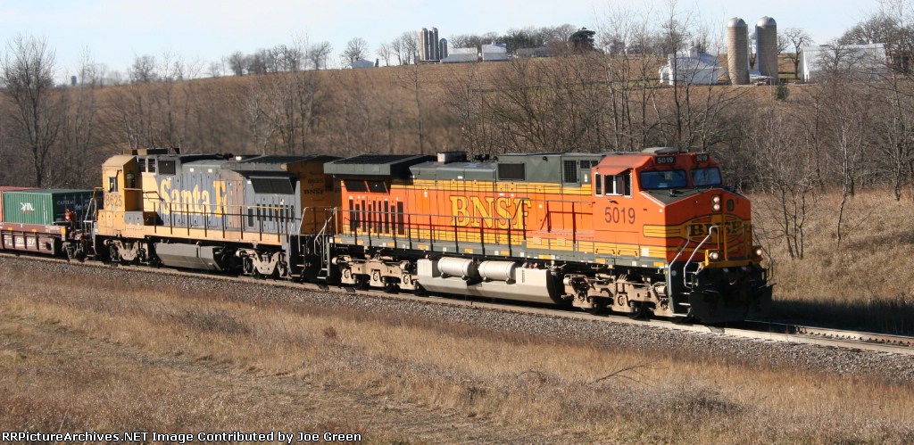 BNSF 5019